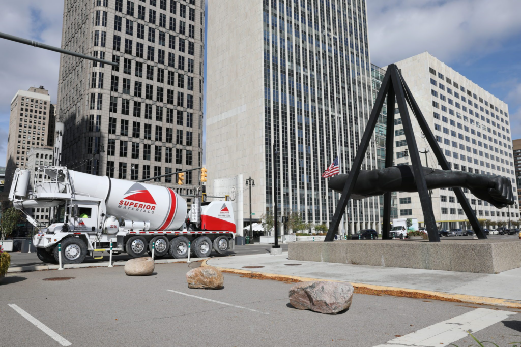 12-Mile & Coolidge Intersection - Canada Building Materials